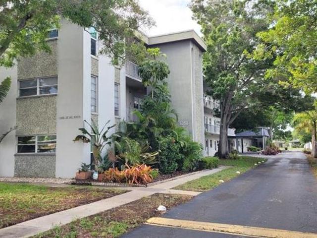 5890 38th Ave N #208, Saint Petersburg, FL 33710