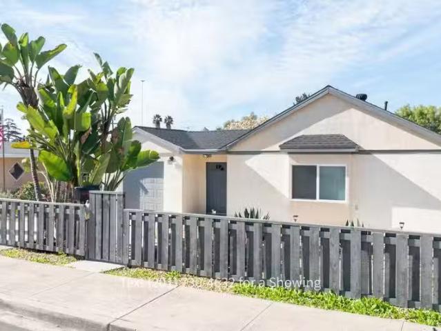 58912516 3968 Violet St
