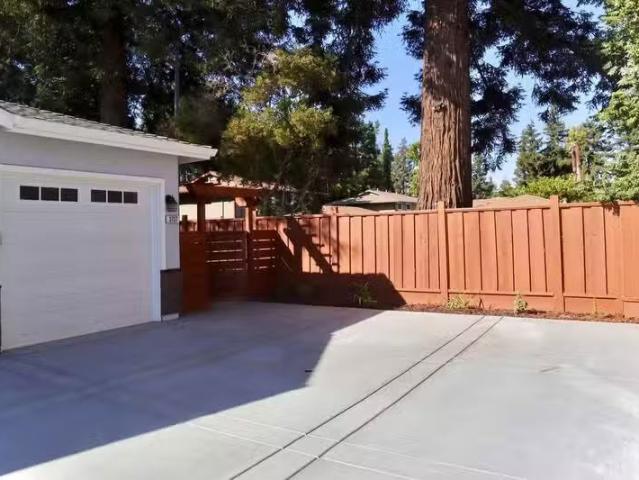 58913998 3737 Eggers Dr