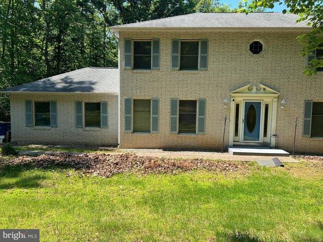 5891 Anthony Dr, Dale City, VA 22193