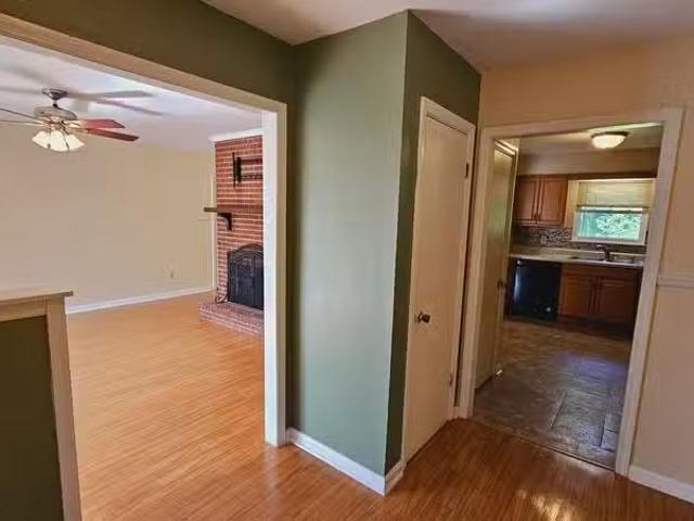 58924139 207 Warren Ct