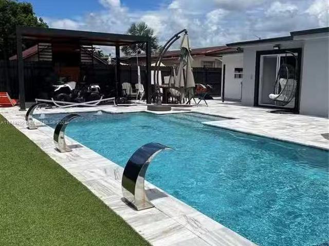 58924226 19200 Nw 51st Ave