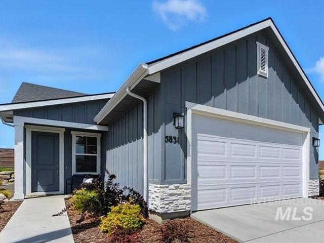 5893 N Static Line Ave, Meridian, ID 83646
