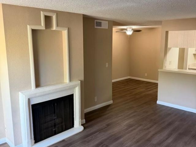 #589 1 Bedroom Apartment for Rent at 301 Bethany Rd, Burbank, CA 91504