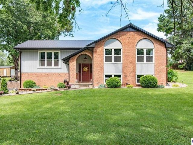589 Charlemagne Blvd, Elizabethtown, KY 42701