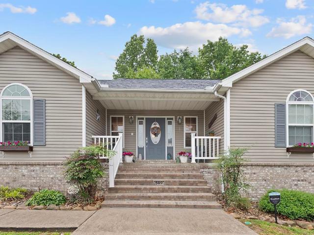 589 Barton Place
