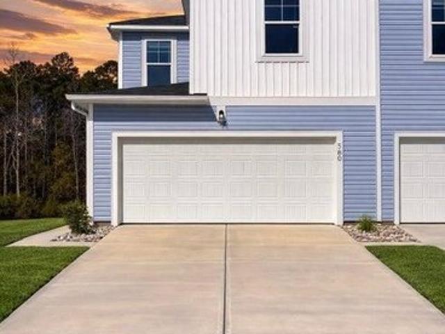 589 Sandy Hollow Dr, Jacksonville, NC 28540