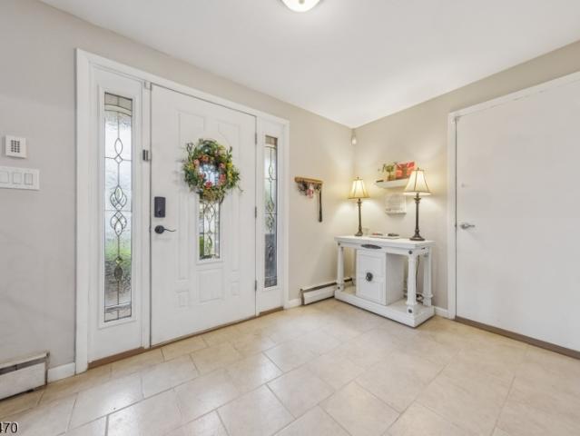 589 Winchester Ave