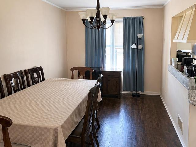 58 46 th Street