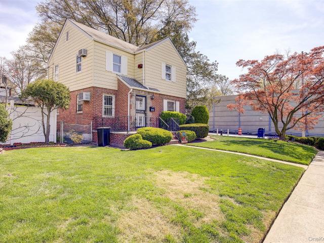 58 55 th Street | Compass