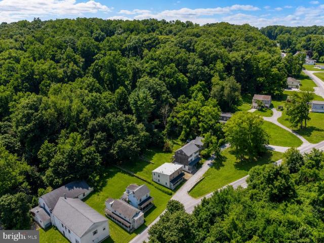 58 60 Irish Lane