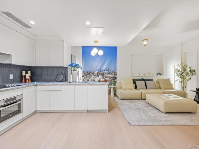 58 01 Queens Blvd, Queens, NY