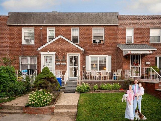 58 04 th St, Queens, NY 11364