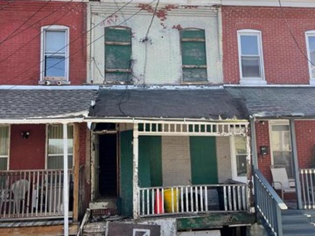 58 W End Ave, Trenton, NJ 08618