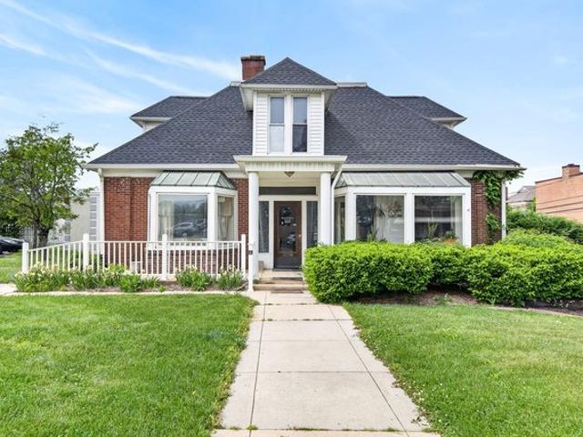 58 W First St, Crossville, TN 38555