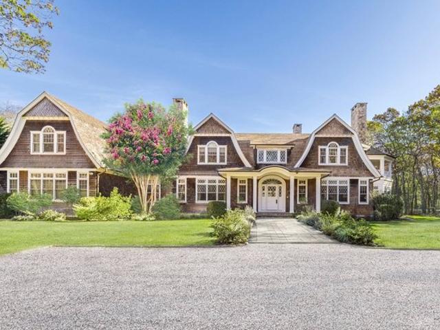 58 Wainscott Stone Rd, Wainscott, NY 11975