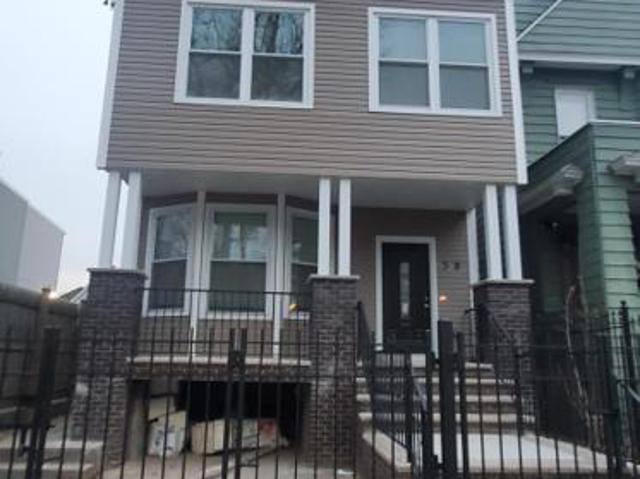 58 Wegman Pkwy Jersey City, NJ 07305