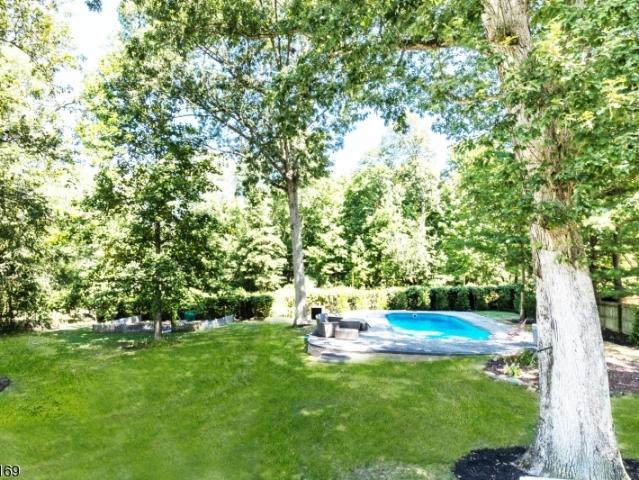 58 West Dr