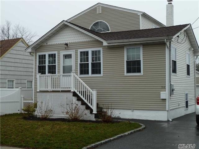 58 Wilson Ave, Amity Harbor, NY 11701