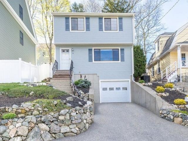 58 Albemarle Rd, Waltham, MA 02452