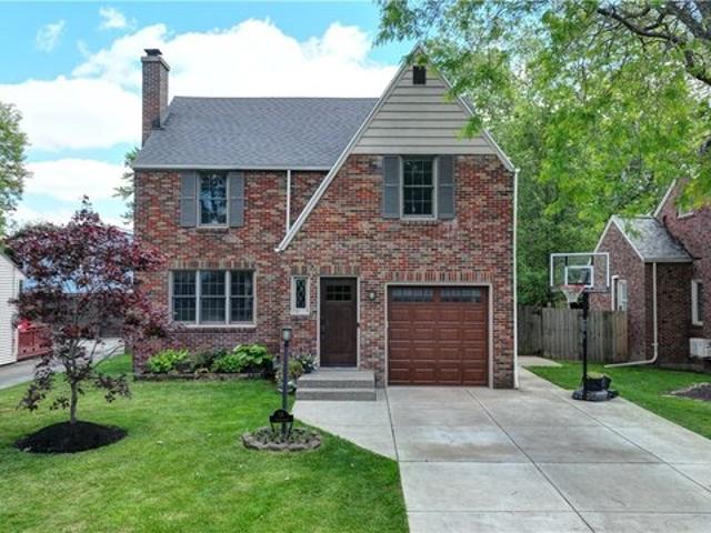58 Amherstdale Rd, Amherst, NY 14226