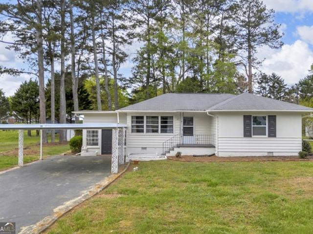 58 Andrew Jackson St, Commerce, GA 30529