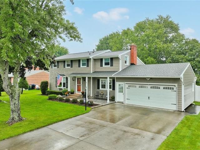 58 Bellmawr Dr, Rochester, NY 14624