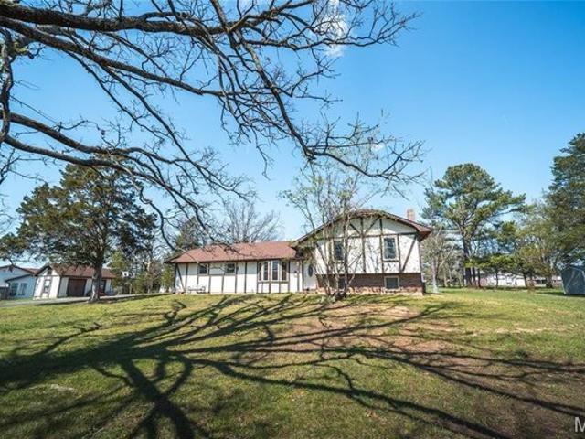 58 Brownstone Ln, Cuba, MO 65453