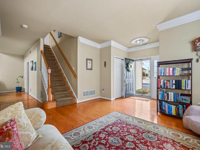 58 Brownstone Road