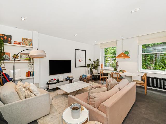 58 Brondesbury Road, London NW6 2 bed flat to rent £3,350 pcm £773 pw