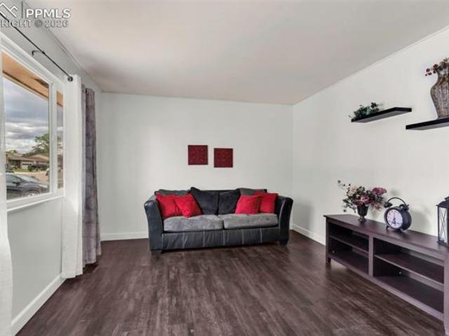58 Briarwood Circle