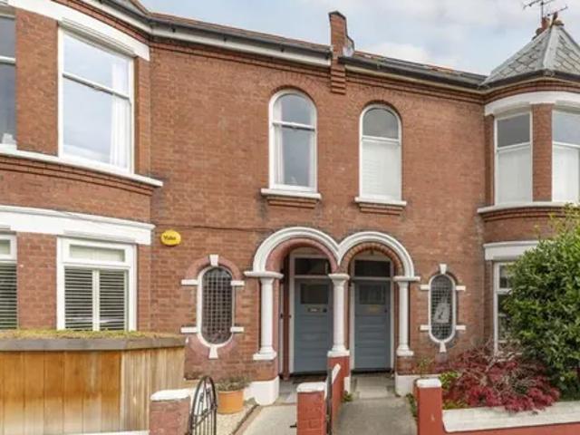 58 Burnbury Road, London, SW12 0EL, United Kingdom | 2 bed apartment for rent #138514192 | Rentberry
