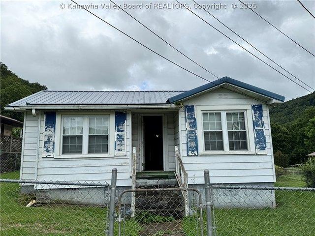 58 Carlton Ln, Seth, WV 25181