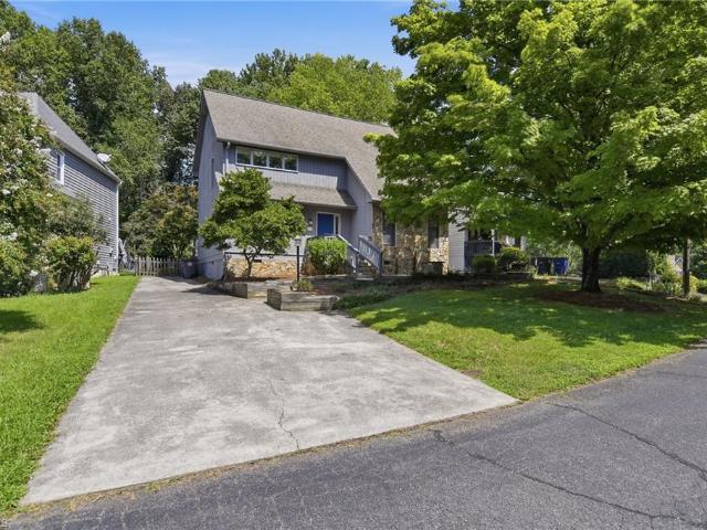 58 Carrisbrooke Lane