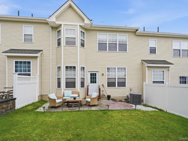 58 Cobblestone Lane