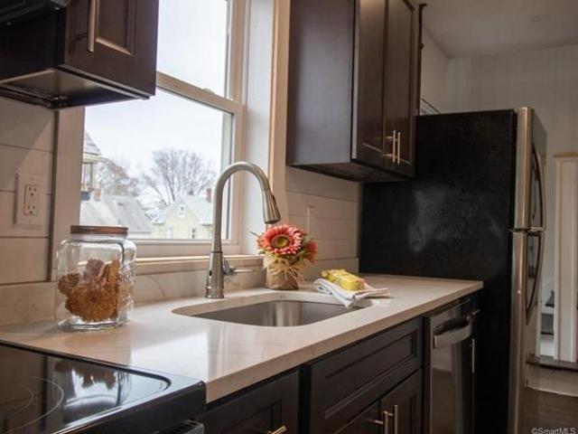 58 Colman St #2, New London, CT 06320