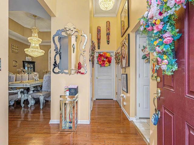 58 Delray Ln