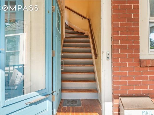 58 Forest St, Providence, RI