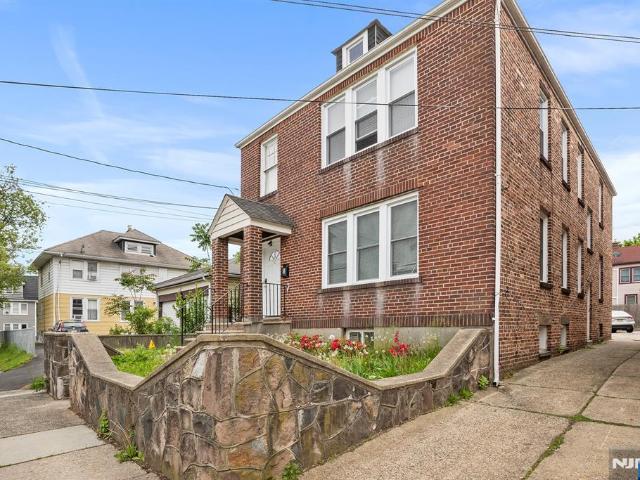 58 Floyd Avenue