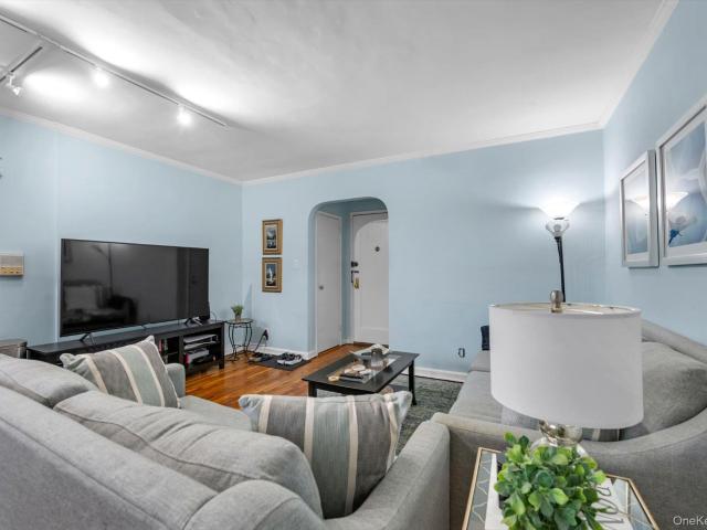 58 Grace Avenue 1G