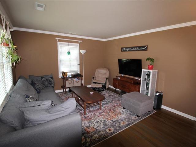 58 Hall RD