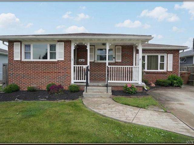 58 Hillwood Dr, Buffalo, NY 14227