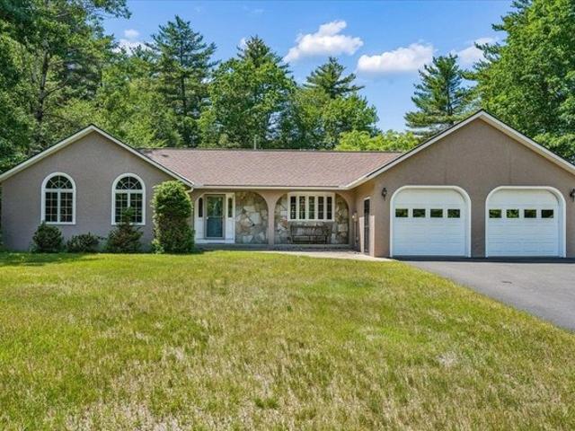 58 Joanne Dr, Hooksett, NH 03106