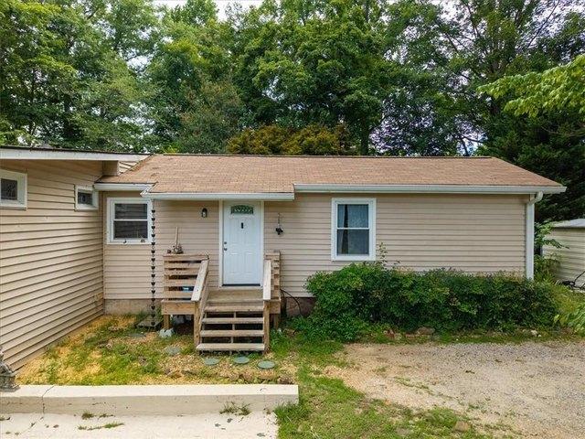 58 Knox Rd, Powder Springs, GA 30127