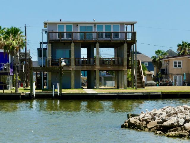 58 Lakeside Drive