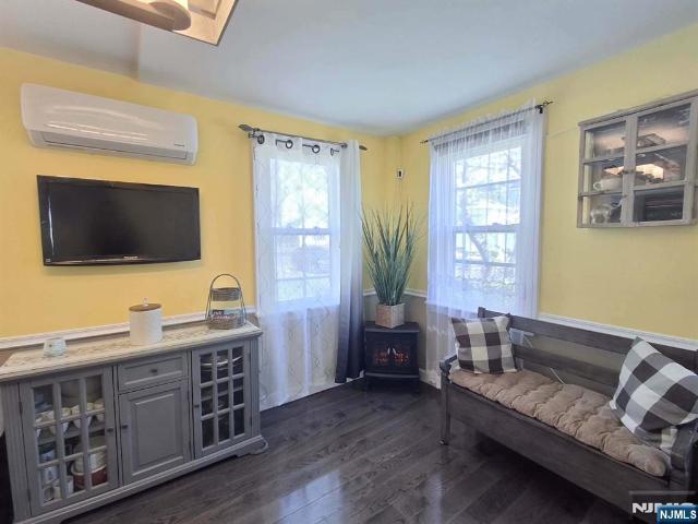 58 Lakewood Avenue