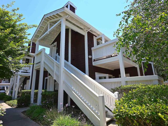 58 Marina Lakes Dr