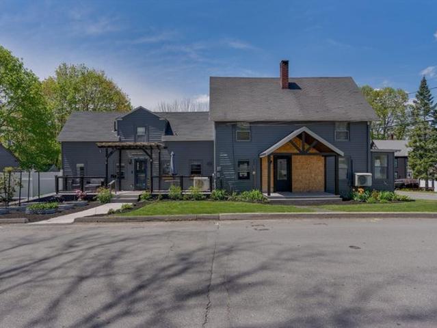 58 Middle St, Augusta, ME 04330