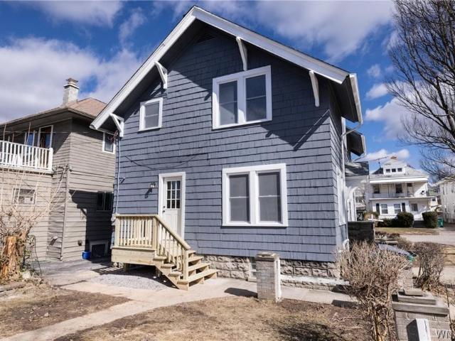 58 Montrose Avenue