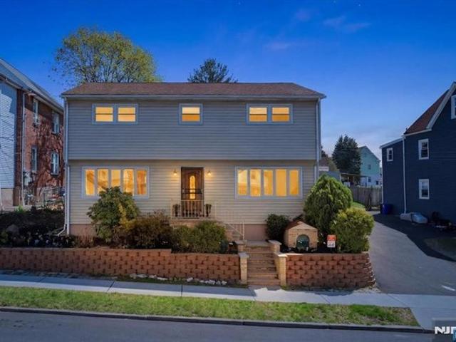 58 Mozart St, East Rutherford, NJ 07073